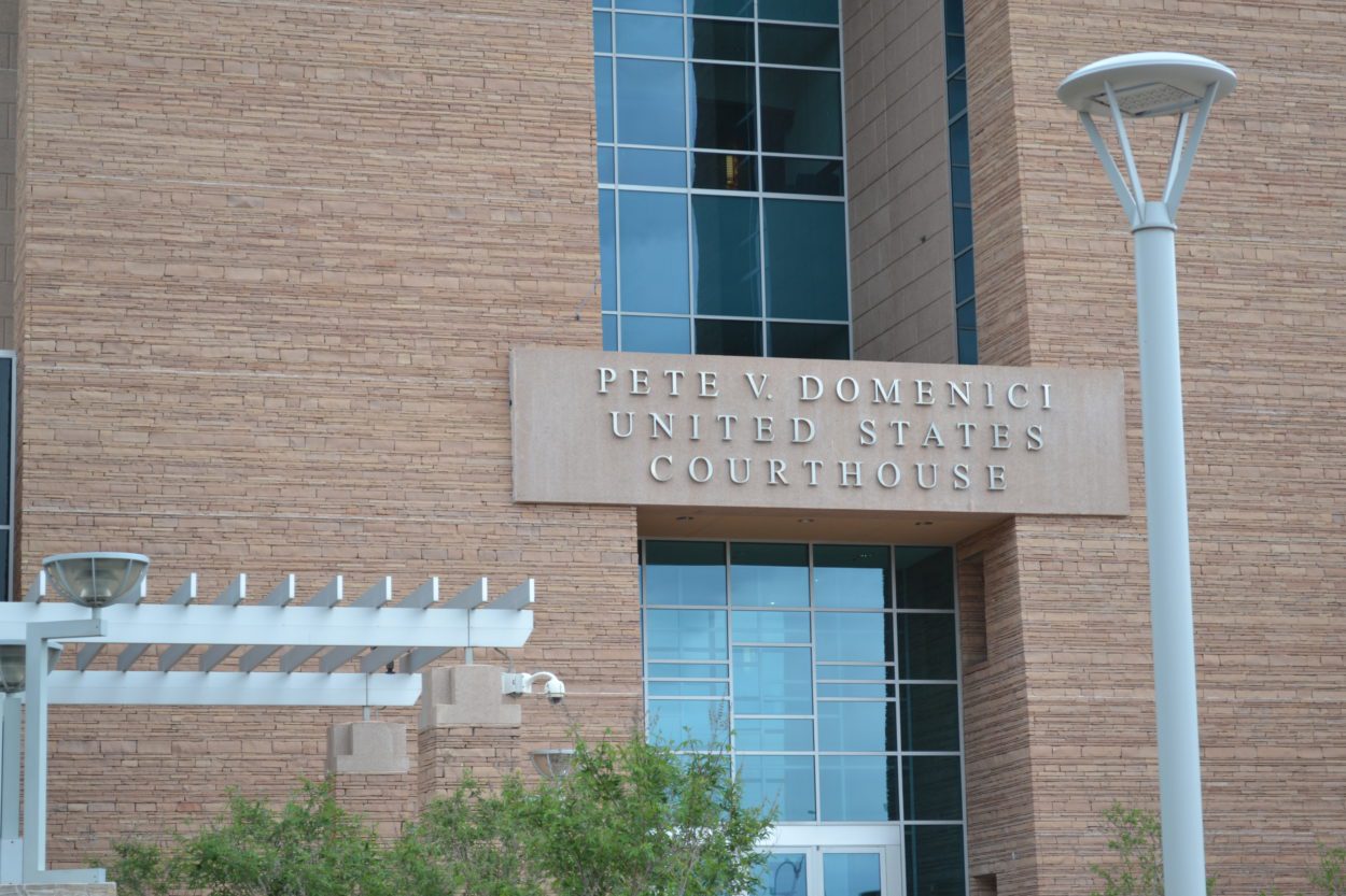 Albuquerque man pleads guilty to federal charge for online threats ...