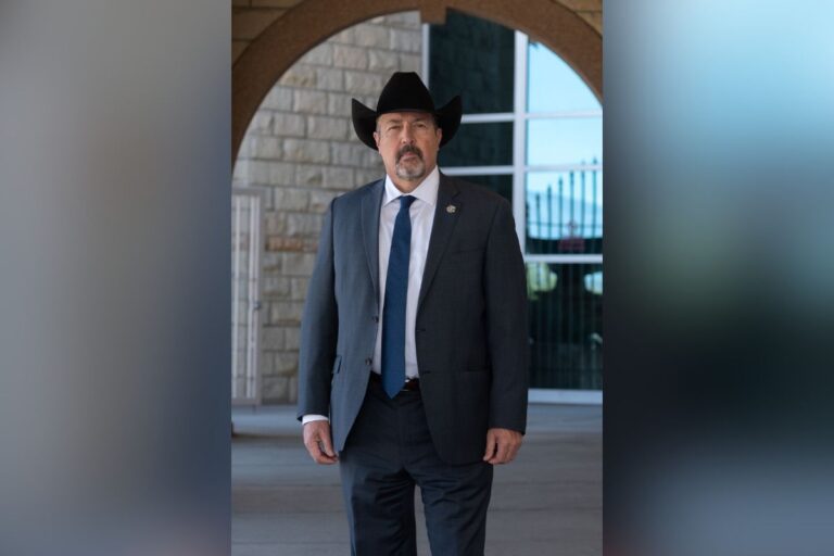 DA Bregman joins race for Democratic nomination for governor - New ...